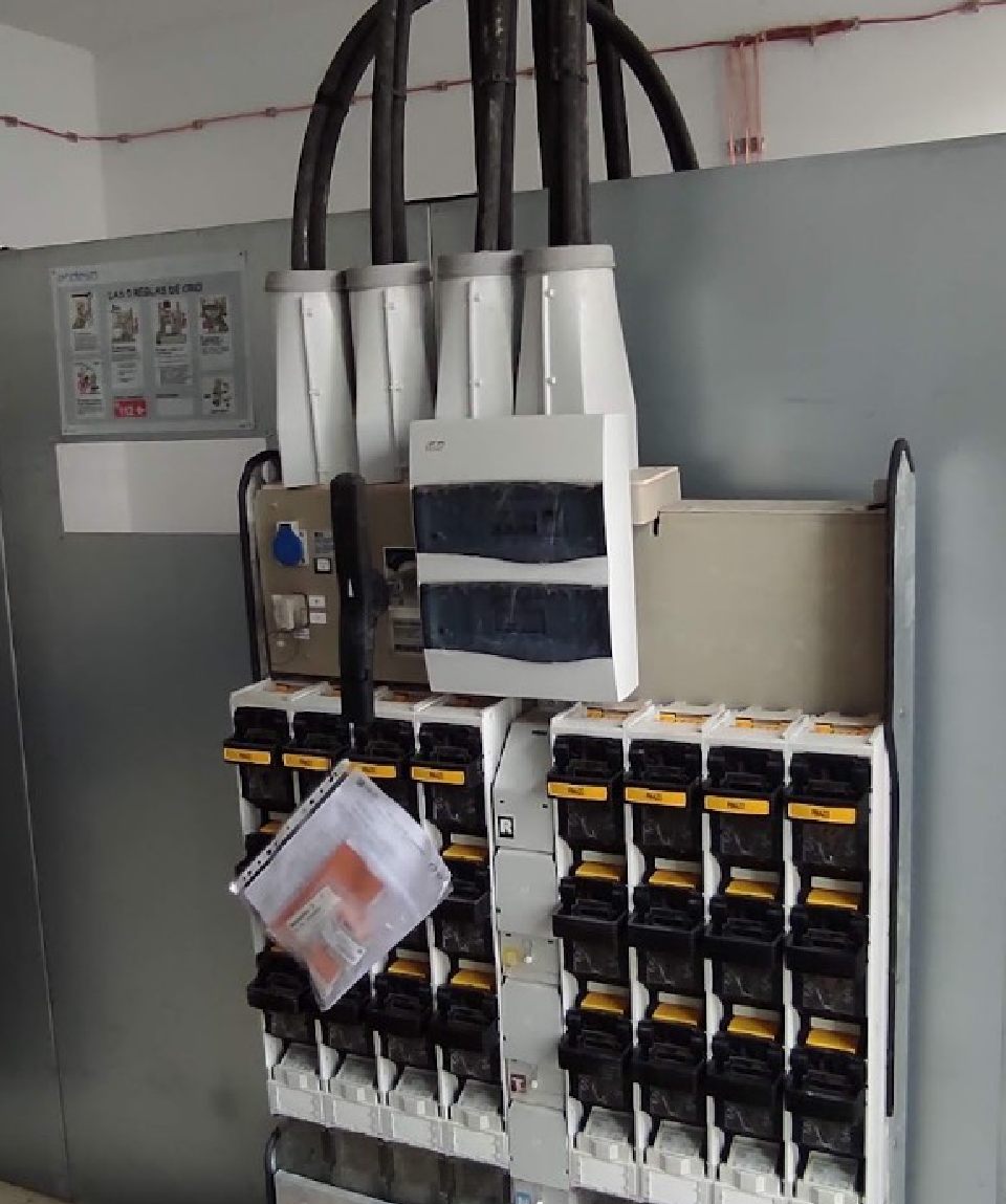 Instalaciones eléctricas | Málaga | Omelec